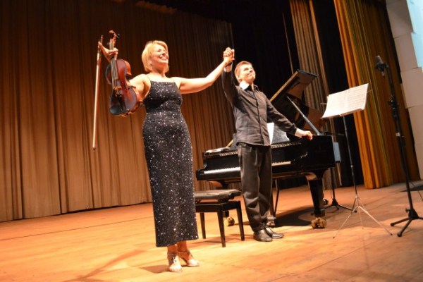 Concierto filarmonico Clara Cernat y Thierry Huillet en el Santa Ursula ...
